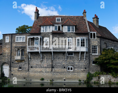 Darwin graduate college (on river Cam), Cambridge university Stock ...