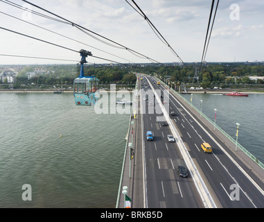 Cologne - Seilbahn cable car over Rhine Stock Photo - Alamy
