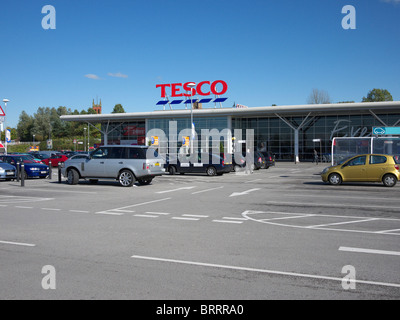 Tesco store, Oldham, Lancashire, England, UK Stock Photo - Alamy