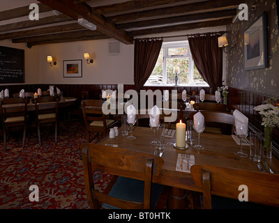 Interior of Traditional Old English Pub Stock Photo: 5986023 - Alamy