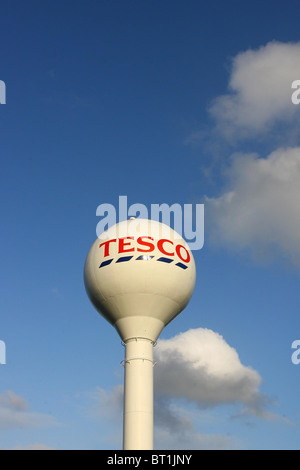 Tesco logo on water tower. Picture by James Boardman Stock Photo - Alamy