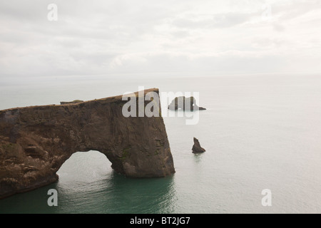 A sea stack at Vik on Iceland's south coast Stock Photo - Alamy