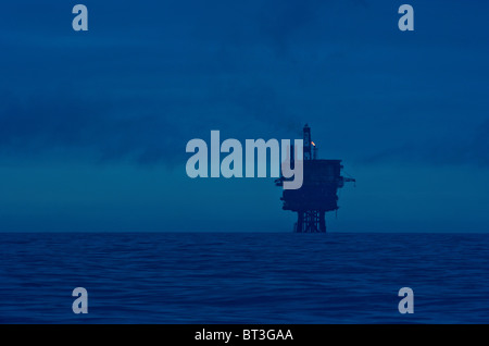 Oil rig Beryl B. Industry, sunrise. North Sea, Great Britain Stock ...