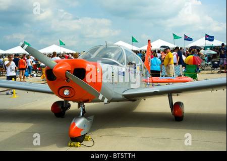 T-6 Texan T6 single engine turboprop build by the Raytheon Aircraft ...
