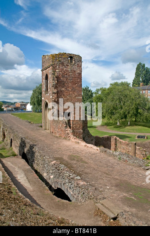EXETER MEDIEVAL BRIDGE ST EDMUNDS TOWER EASTERN ARCH. LOOKING WEST ...