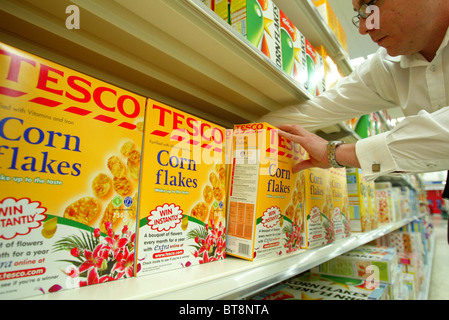 Tesco own Corn Flakes. Picture by James Boardman Stock Photo - Alamy