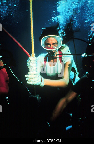 JACQUELINE BISSET, THE DEEP, 1977 Stock Photo: 240424747 - Alamy