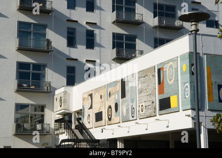 The Piper Building, the John Piper Murals decorate a block of flats an ...