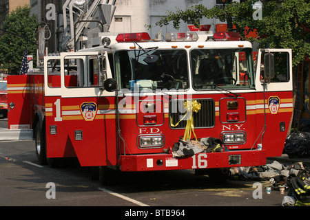 FDNY ENGINE 16 Stock Photo - Alamy