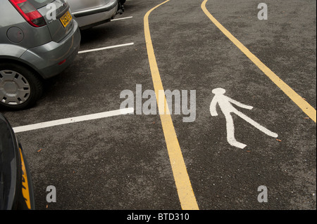 pedestrian safe path marked out in a car park UK Stock Photo - Alamy
