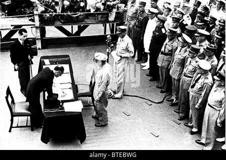 Japanese Instrument of Surrender September 1945 Stock Photo: 166251609 ...