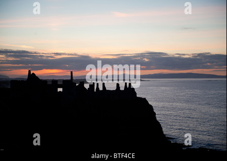 Ruins of a castle Stock Photo - Alamy