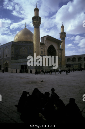 Najaf Iraq Holy Shrine Of Imam Ali Ibn Abi Talib Shi’ite Place Of ...