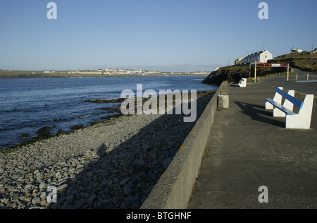 The rocky Kilkee Beach at the Irish coast Stock Photo - Alamy