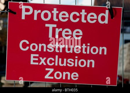 exclusion zone sign Stock Photo: 33006329 - Alamy