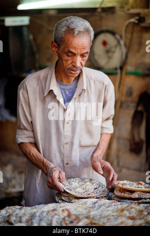 Damascus Syria Syrian Baker Bakery Souq Bazaar Stock Photo - Alamy