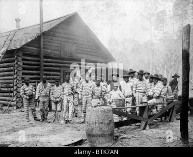Chain Gang, 1898 Stock Photo: 135094579 - Alamy