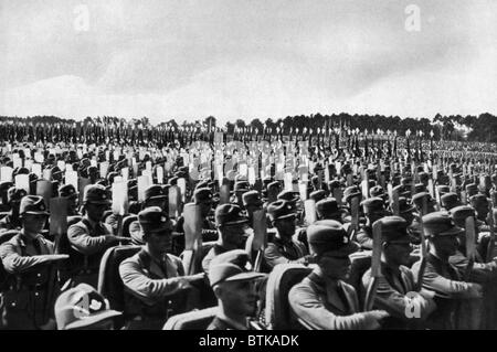 Nazi Germany, German Labor Service soldiers at the Reichs Party Day ...