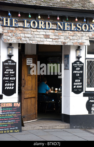 The Lord Nelson pub in Totnes, Devon England Stock Photo - Alamy