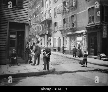 Traditional Han Chinese Dress in Funing County Yunnan China Stock Photo ...