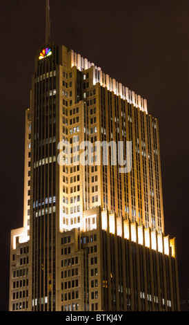 Columbus Drive and Skyscrapers at Chicago, Illinois, United States ...