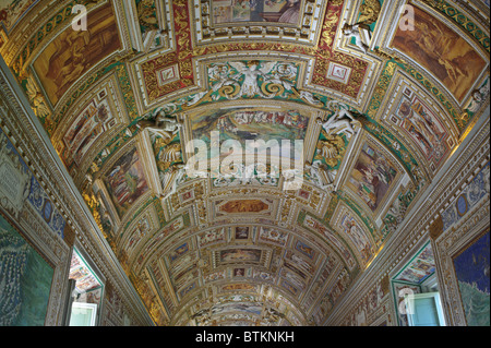 rome italy vatican museum hallway roof painted ceiling Stock Photo - Alamy