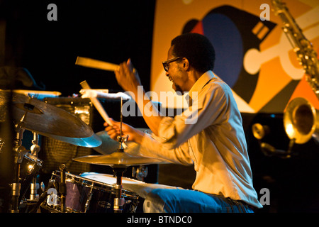 BRIAN BLADE plays drums with the JOHN PATITUCCI TRIO at the 2009 ...