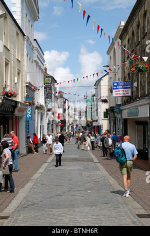 Falmouth, Cornwall, UK, people shopping in Falmouth town centre high ...