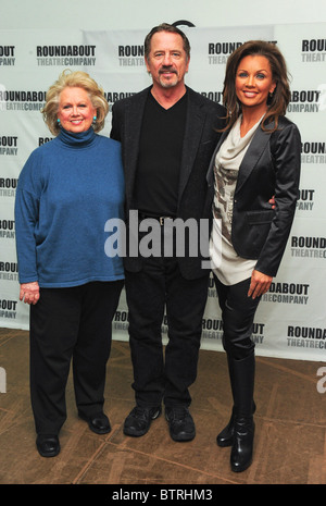 SONDHEIM ON SONDHEIM Cast Photo Op Stock Photo - Alamy