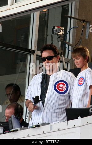 John Cusack Sings During 7th Inning Stretch at Chicago Cubs Baseball ...