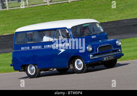 BOAC 1960 Bedford CA Crew Bus Stock Photo - Alamy