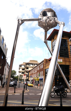 Woking commemorates writer H G Wells with a statue of a Martian ...