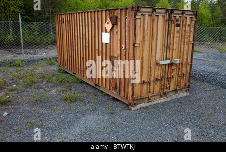 Rusty old shipping container Stock Photo: 309848399 - Alamy