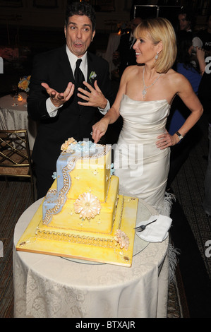 Ramona and Mario Singer Renew Their Wedding Vows Stock Photo - Alamy