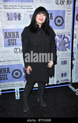 Limited-Edition Anna Sui for Target GOSSIP GIRL Collection Launch Party ...