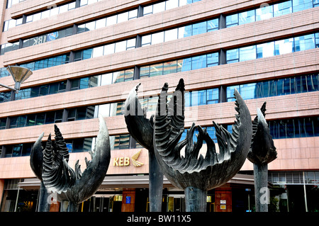 KEB bank, sculpture, Seoul, South Korea Stock Photo - Alamy