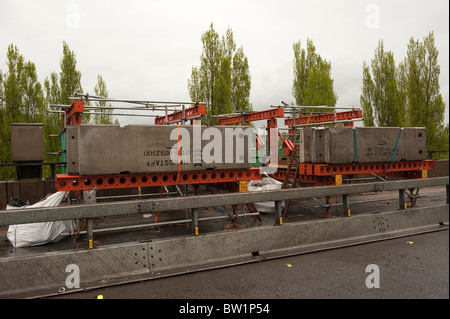 Scaffolding Concrete Counterbalance weights on bridge Stock Photo - Alamy