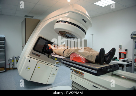 Radiotherapy treatment linear electron accelerator CLINAC 2100C/D ...