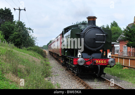 GWR Class 9400 pannier tank No 9466 at Buckfastleigh during the South ...