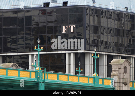 Financial Times newspaper offices headquarters on the bank of the river ...
