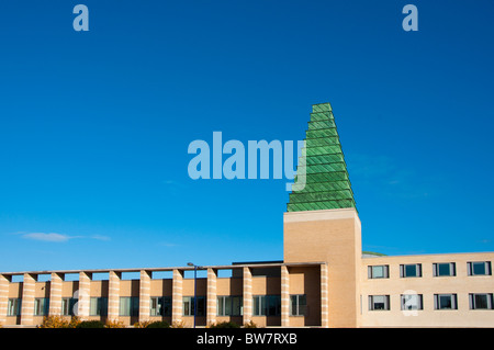 Saïd Business School is the business school of the University of Oxford ...