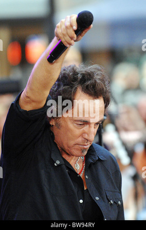 The NBC Today Show Concert with Bruce Springsteen and the E Street Band ...