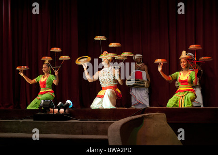 Kandyan dancer with drum, Kandy, Sri Lanka Stock Photo - Alamy