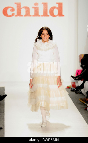 CHILD Magazine Fall/Winter 2006 children's collections Stock Photo - Alamy