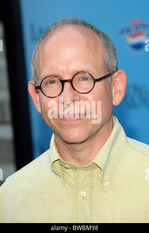 LADY IN THE WATER, Bob Balaban, Paul Giamatti, 2006, ©Warner Bros ...