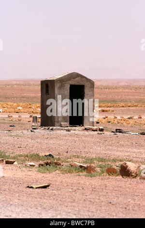 A concrete hut in the desert in Morocco Stock Photo - Alamy