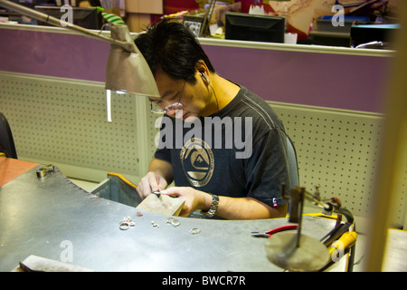 TSL Jewellery (Tse Sui Luen Jewellery), a leading jewellery group in ...