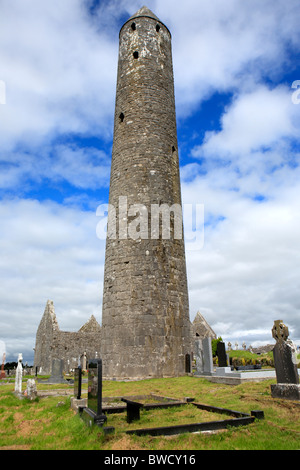 Round tower (12 century), Kilmacduagh, Galway county, Ireland Stock ...