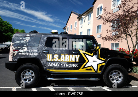 Advertisement advertising ad for US military army strong on side of ...
