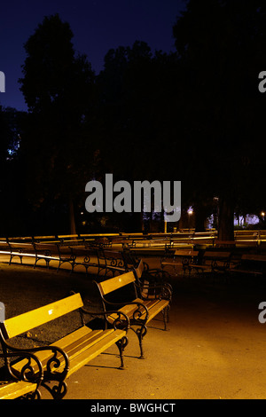 empty park benches at night Stock Photo - Alamy